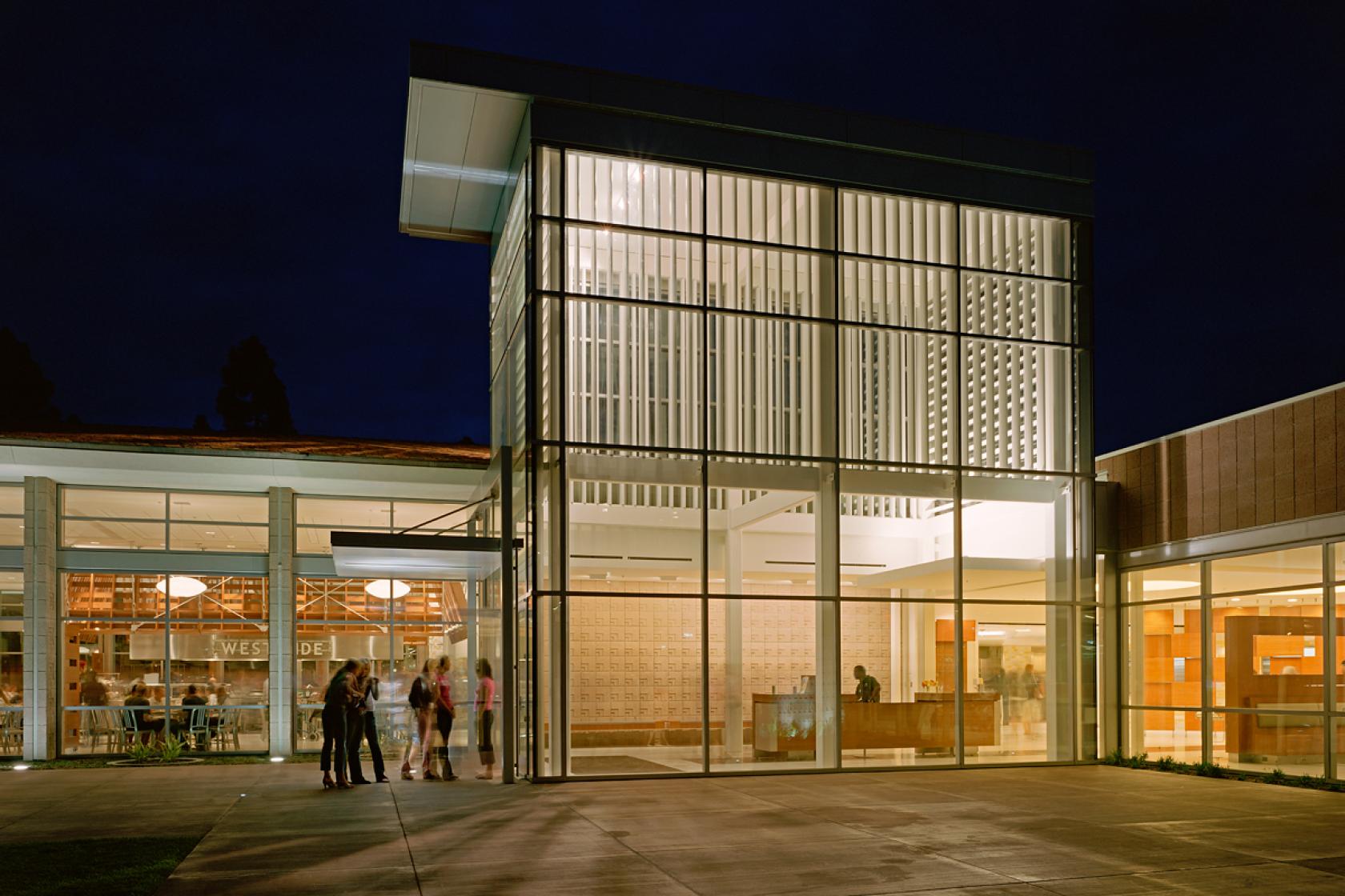 De La Guerra Dining Commons | UCSB Dining